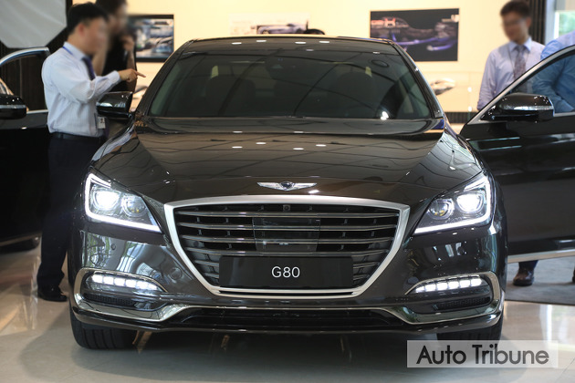 [단독비교] 제네시스 G80 vs DH의 차이점, 대놓고 비교해보니