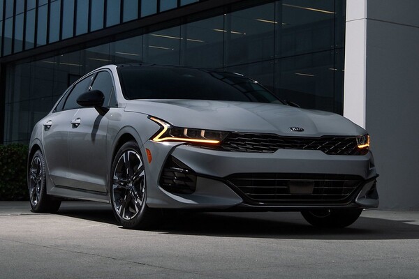 “K5로 스핀점프” 화려한 미국 기아자동차 마케팅