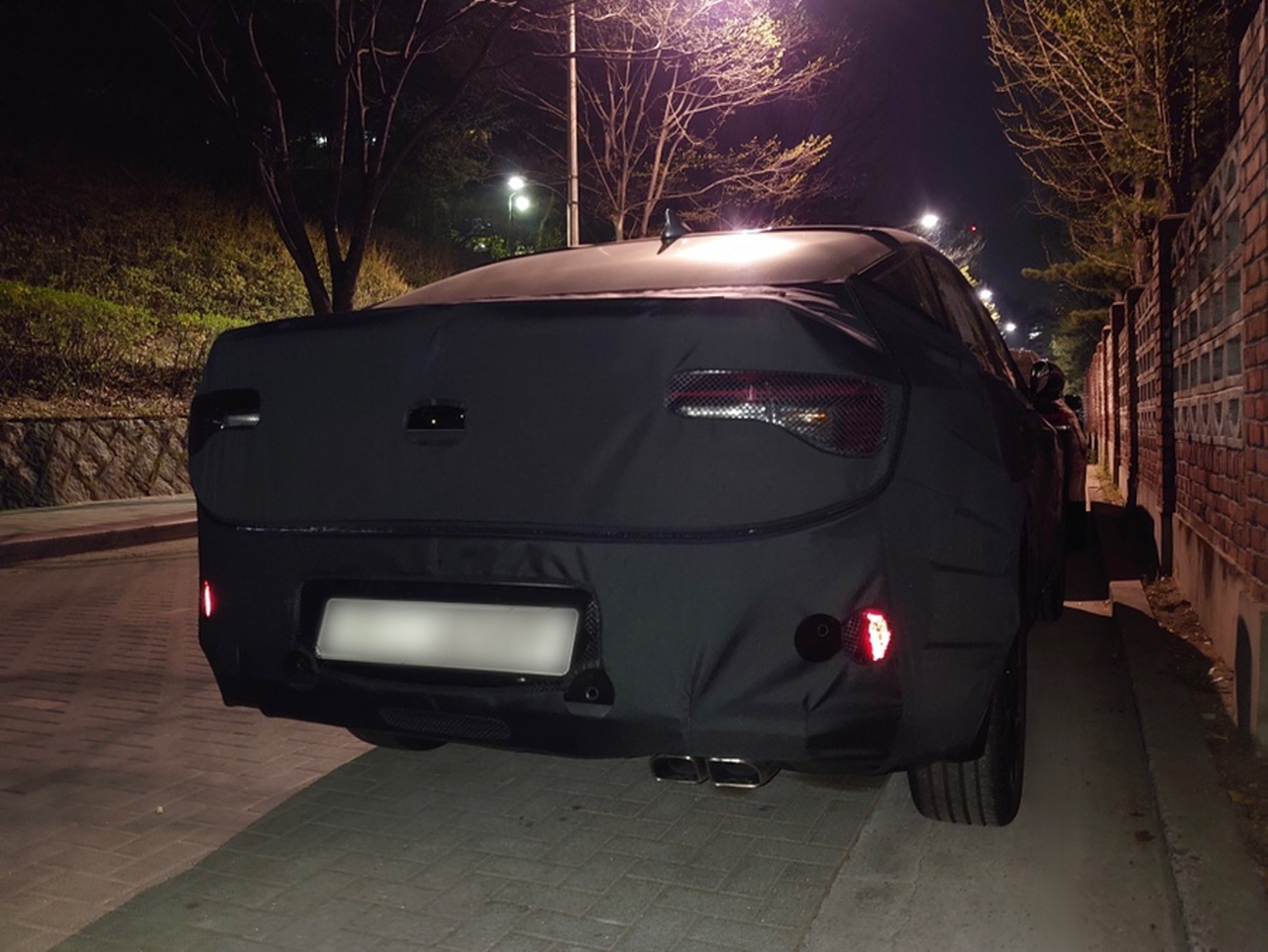 "위장막을 씌워도 예쁘네"...신형 리오 국내 포착, 출시 검토하나?