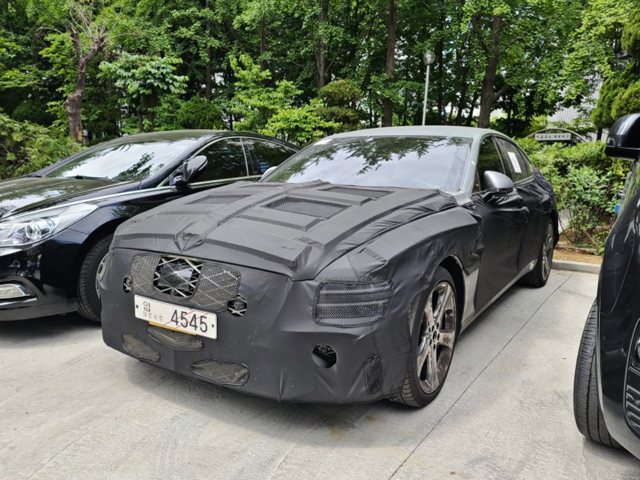 "디자인보다 기능적인 변화 중점"... 제네시스 신형 G80, 가격을 한 번에 500만 원 올리나?