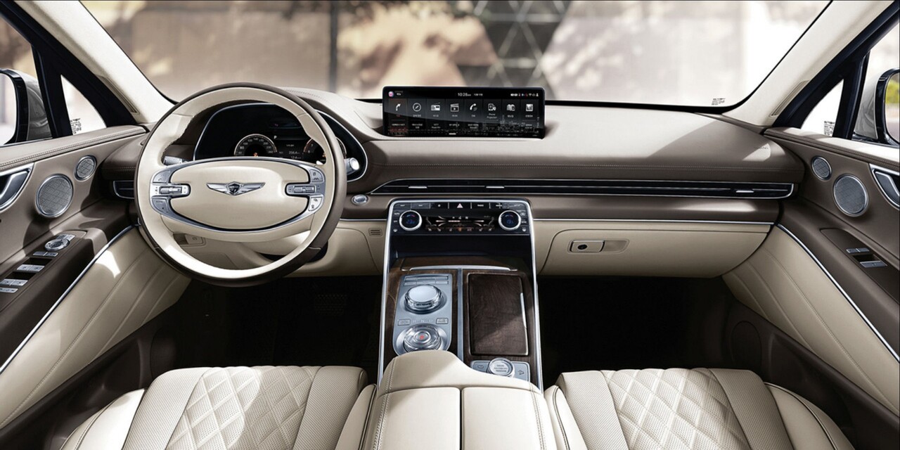 "와 미친, 이걸 일시불로 사네"...20일 입대한 강승윤 반려견 위해 선택한 GV80