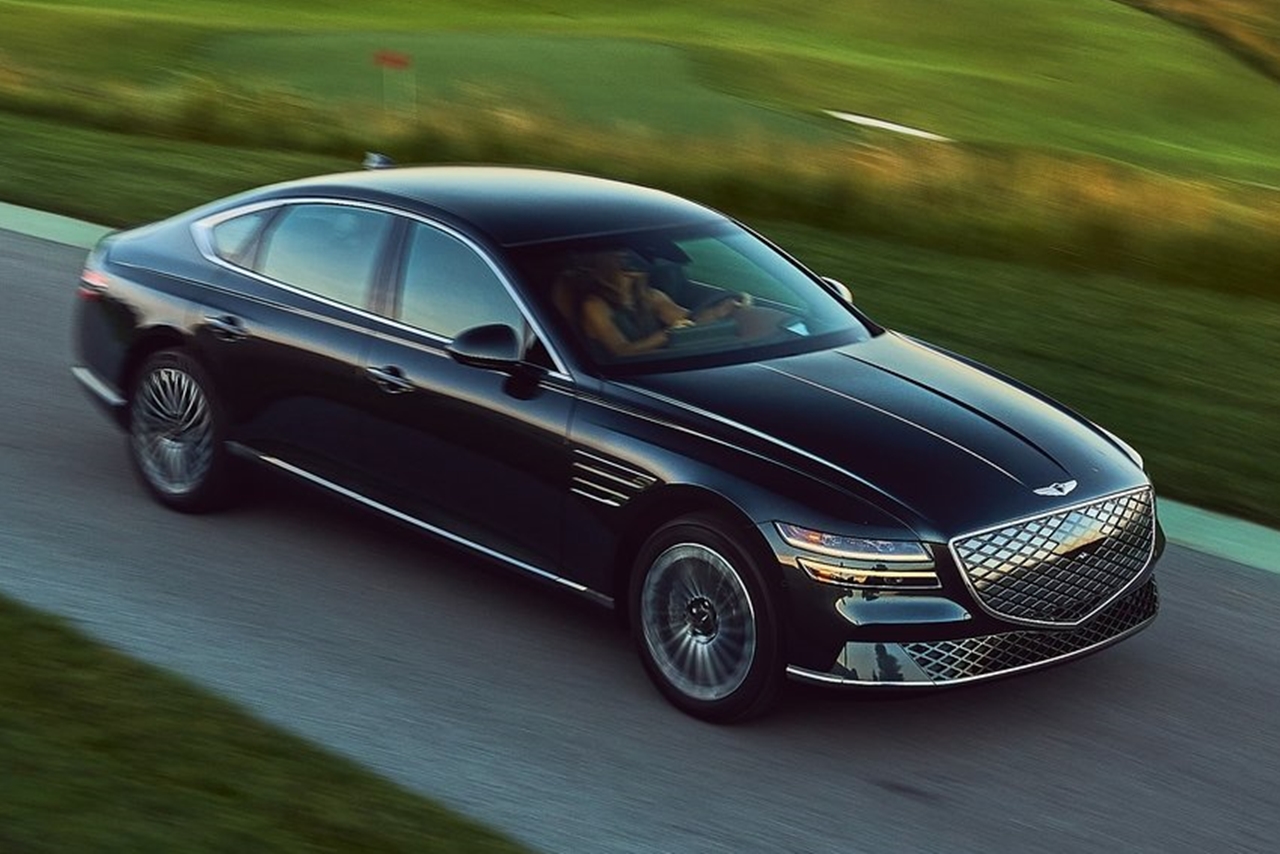 "신형 E클래스 짓밟는 수준"... G90급으로 고급화 되는 신형 G80, 대체 뭐가 더 좋아?