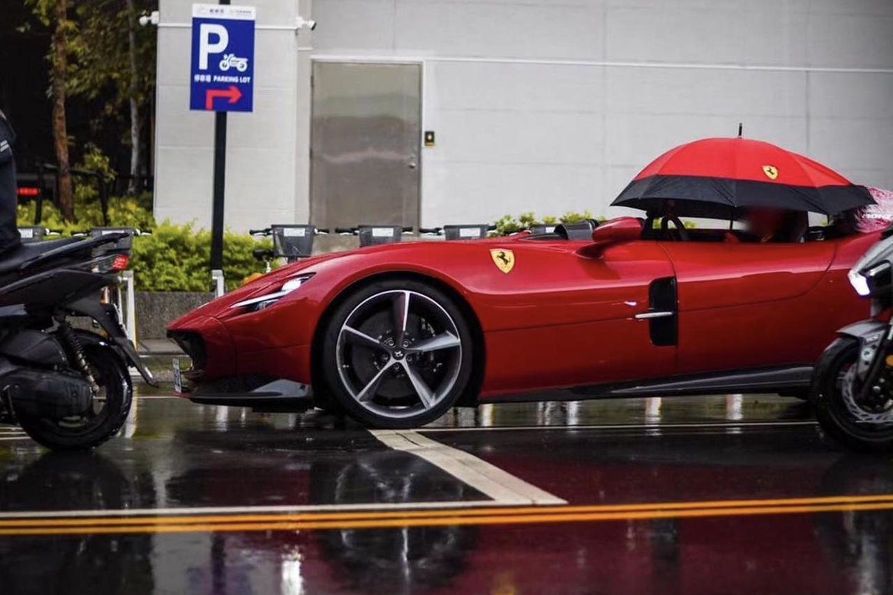 "35억 페라리의 굴욕"... 폼 잡다가 전 세계에 망신살 박제된 사연은?