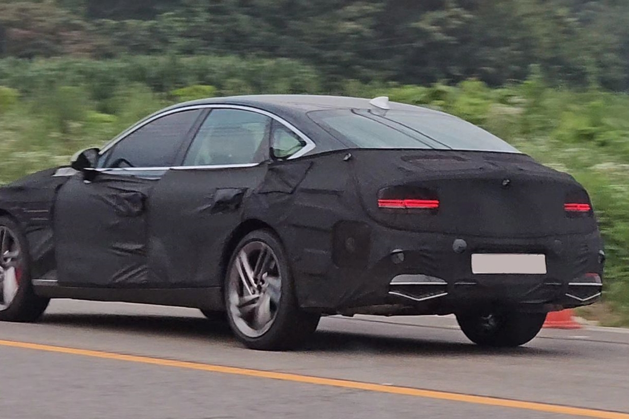 "GV80보다 훨씬 고급"... 제네시스 신형 G80 실내, 무엇이 바뀌나?