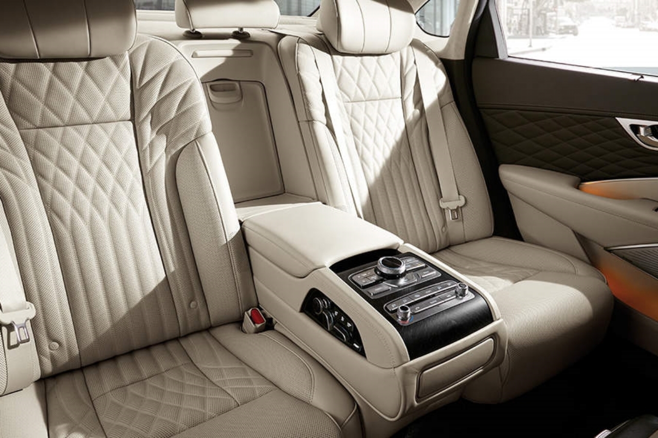 "가격은 G80, 크기는 G90"... 기아 2024 K9, 가성비와 프리미엄을 동시에?