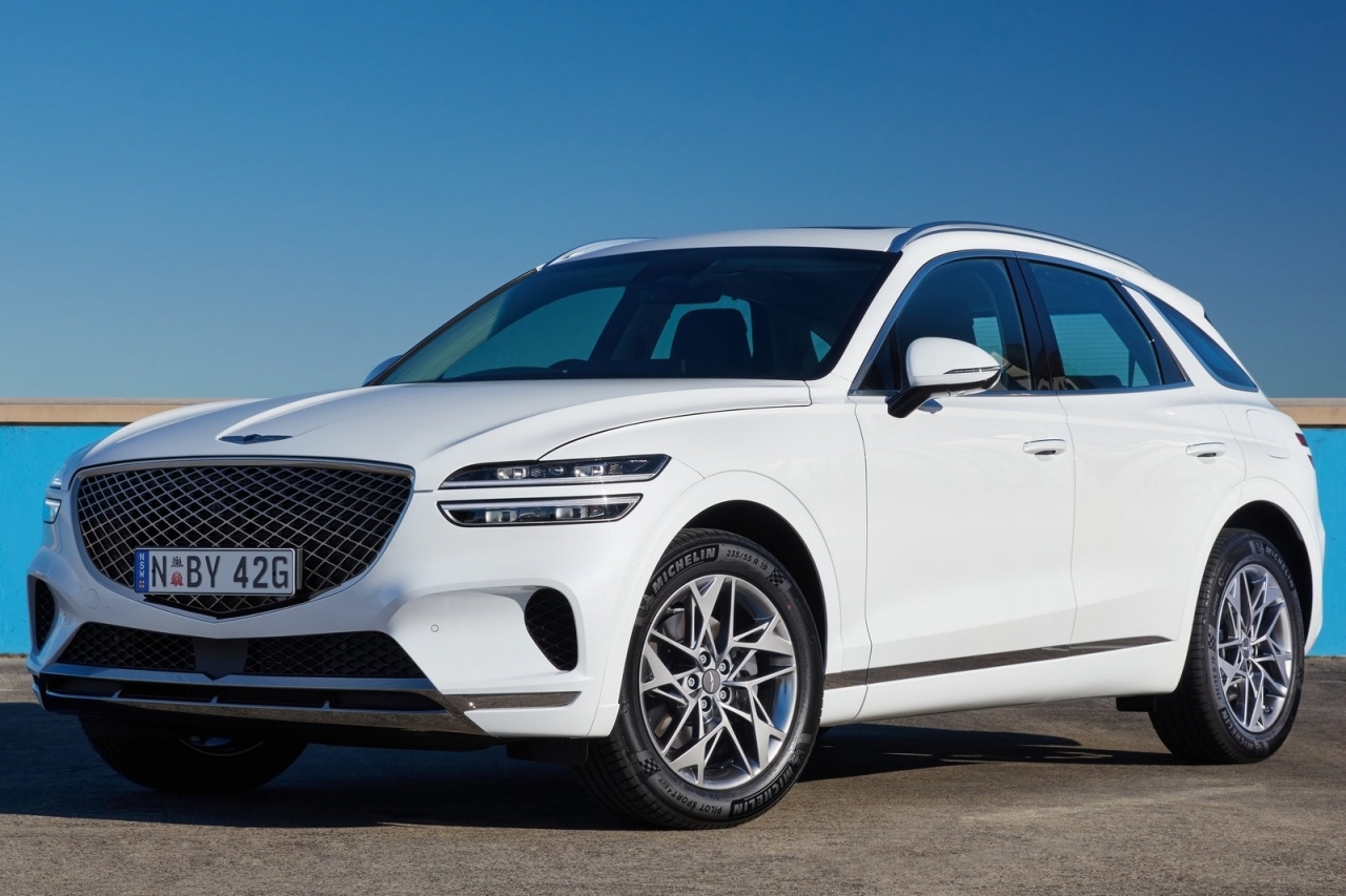 “옵션 충분한데 가격은 깡통?”… 제네시스 GV70, 가성비 있게 구매하려면?