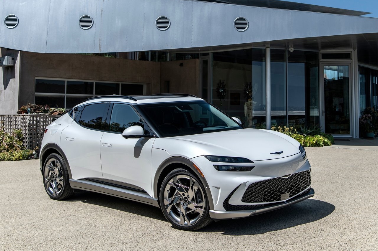 "충전소 찾아다닐 걱정 없죠"... 2024년 국산 전기차 주행거리 TOP 5