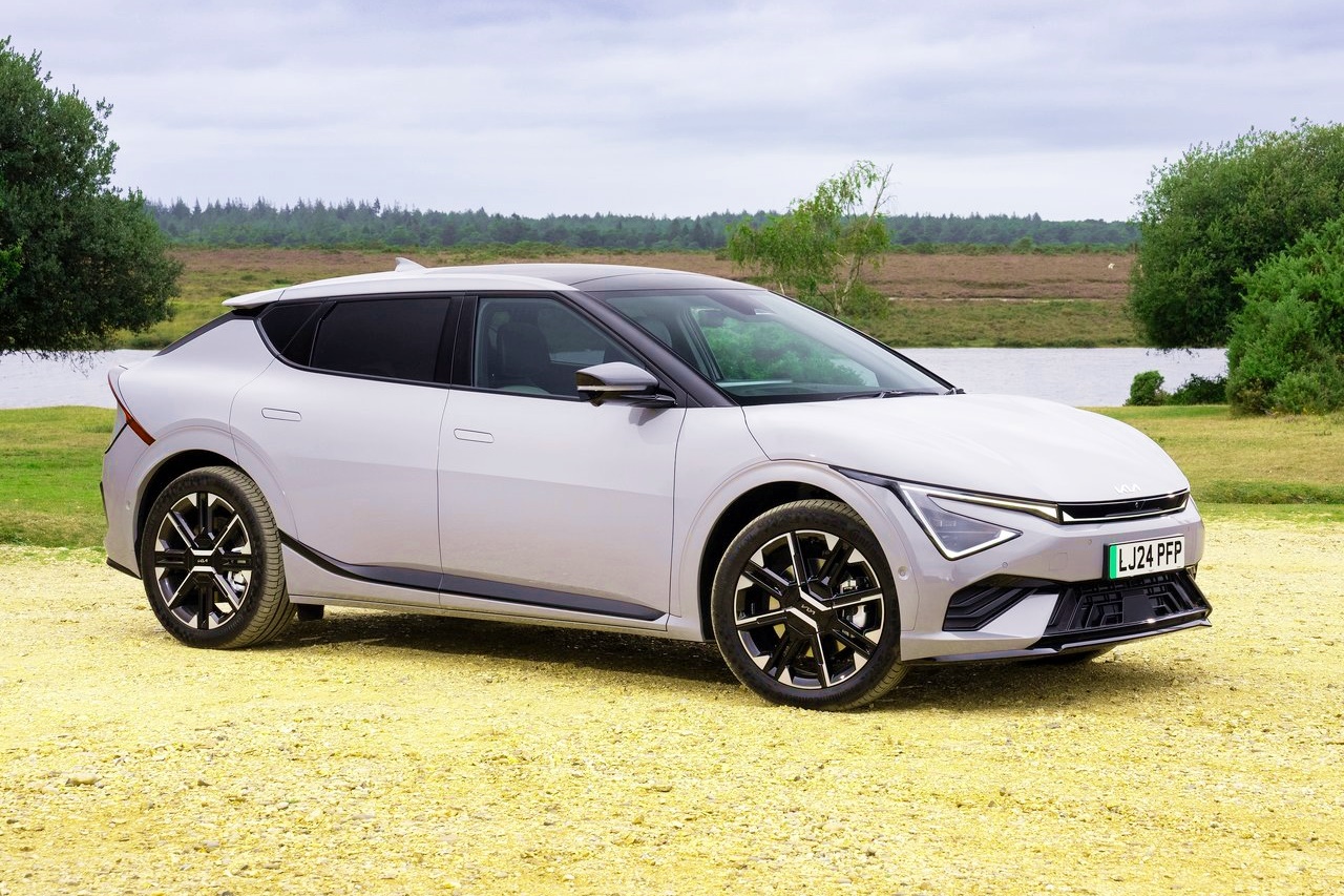 "놀라운 반전 주의"... 국내에서 가장 멀리 가는 전기차 TOP 5 공개