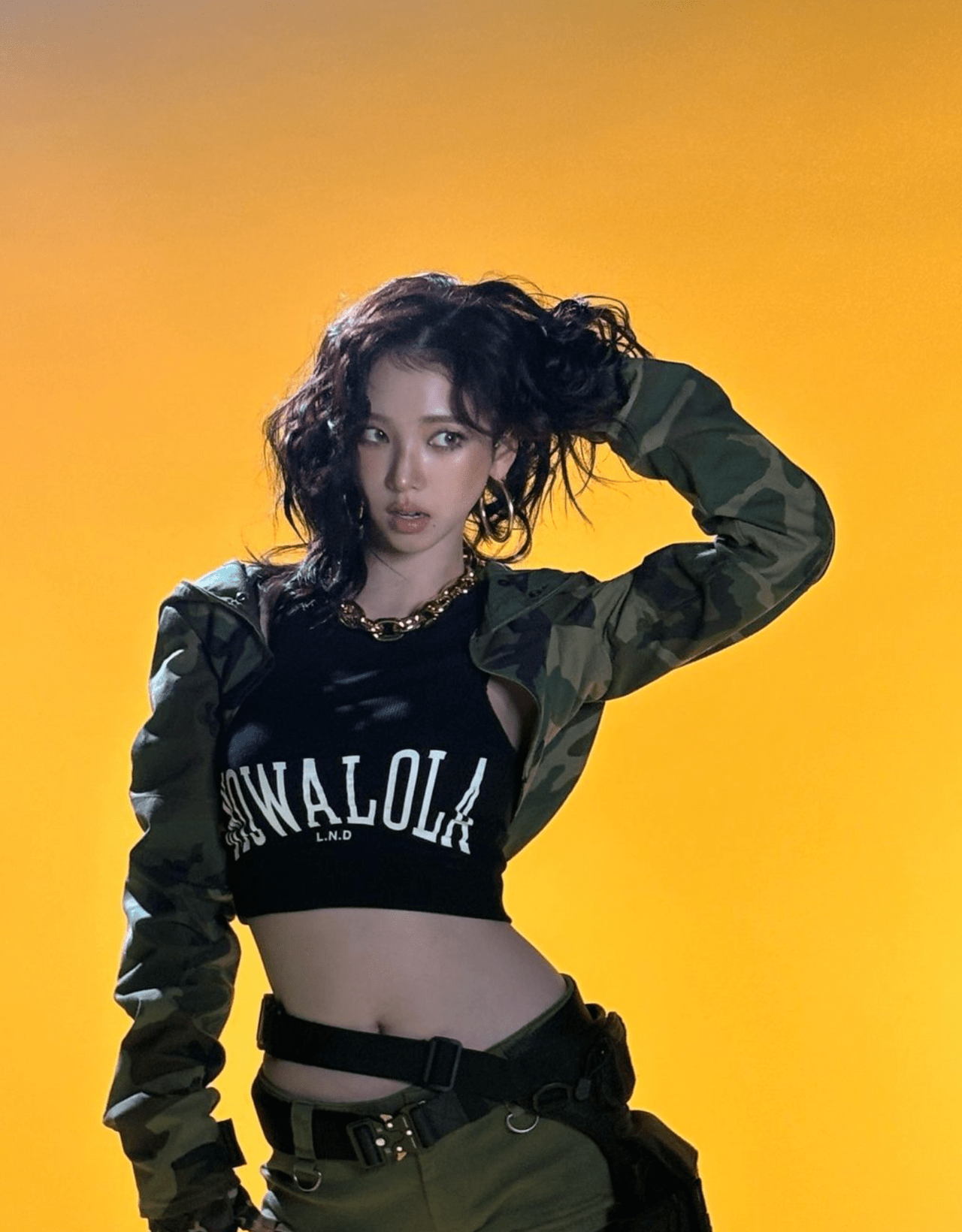 [포토] '인간 맞아?' 에스파 카리나, 밀리터리룩 입고 뽐낸 AI 미모