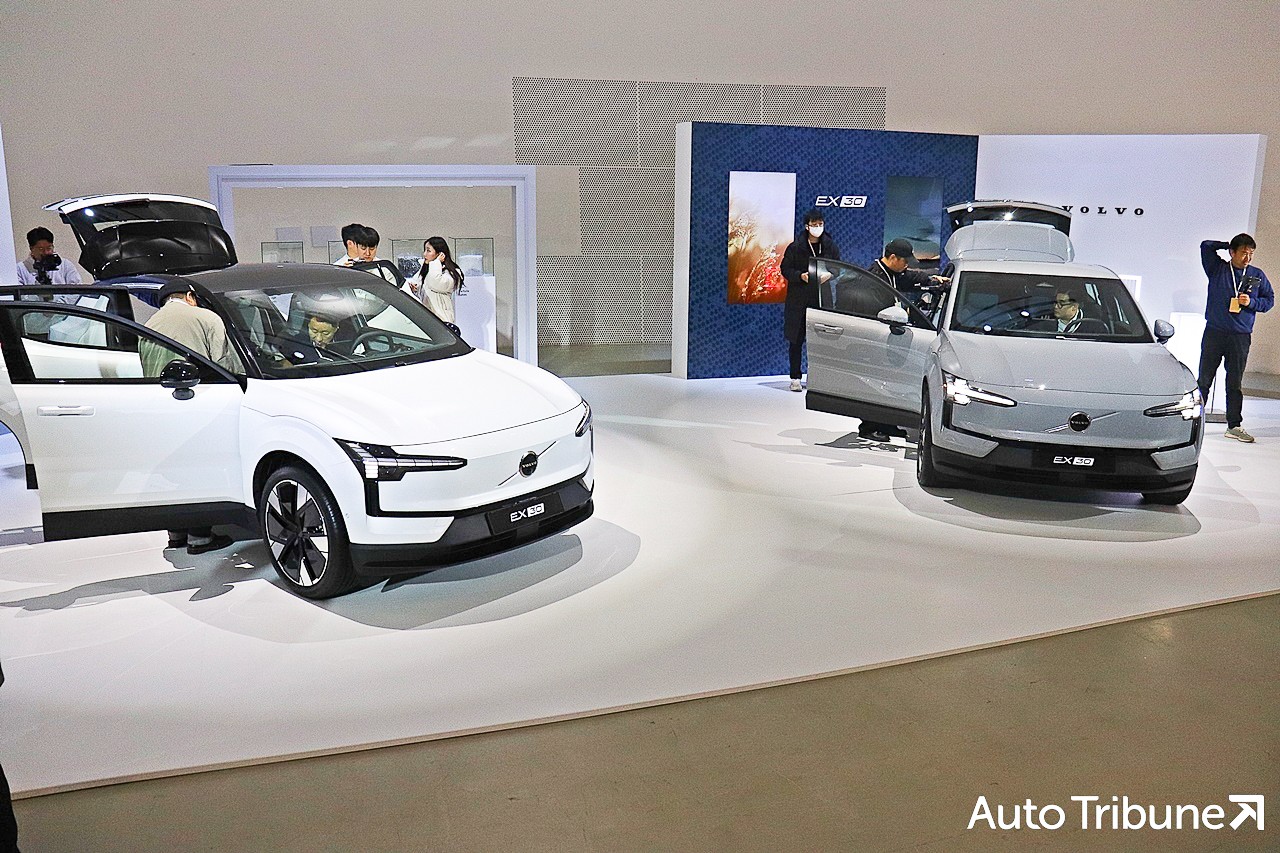 "EV6 왜 사요?"... 볼보 SUV EX30 출고 시작, 실구매가는 '4천만 원대'