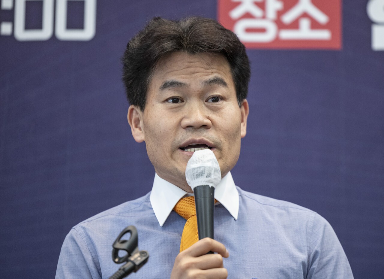 "이럴 줄 몰랐나"... 전한길, 윤석열 따르더니 결국 씁쓸한 '결정' 내렸다