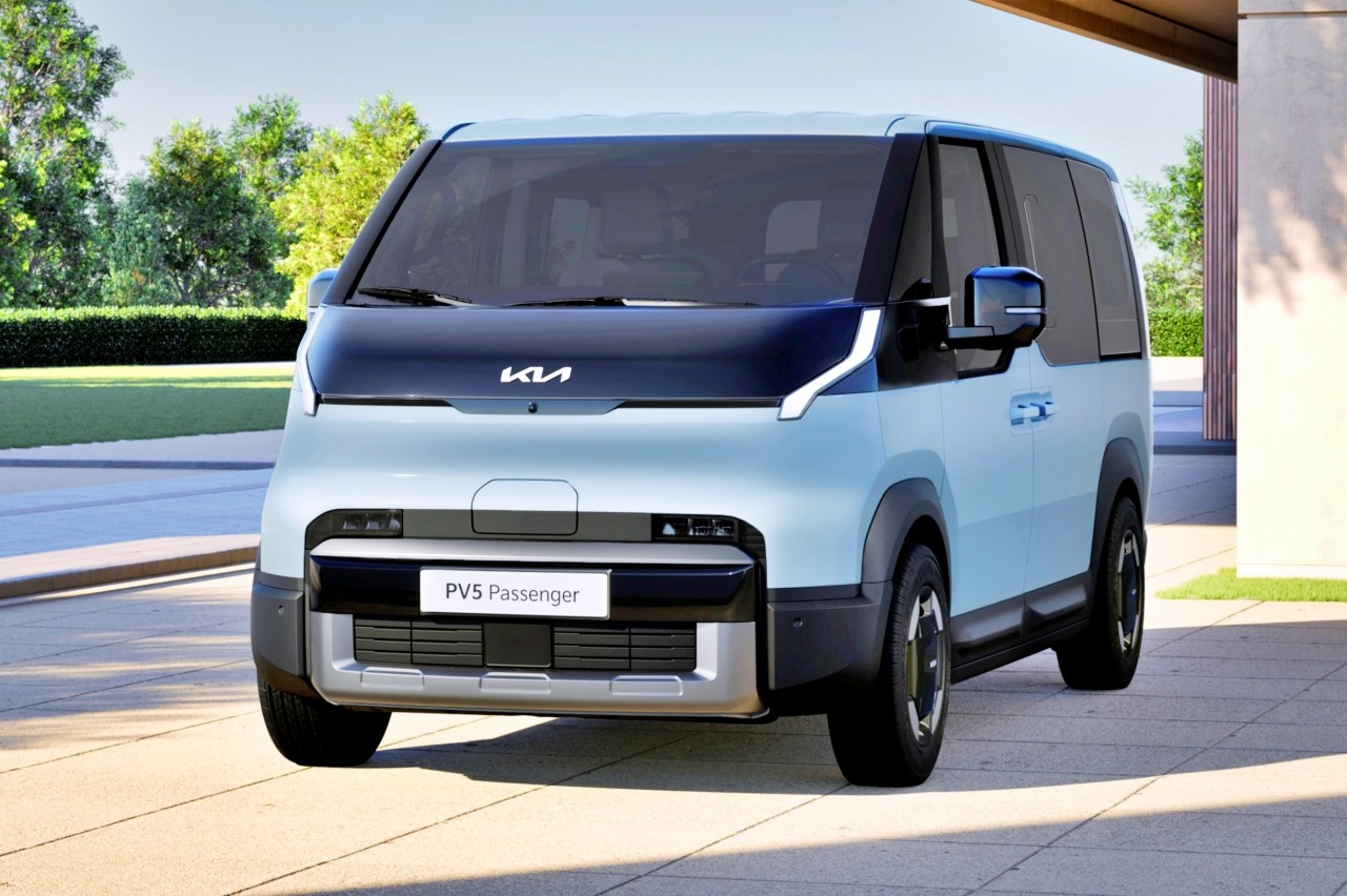 "이렇게 빠르게?"... 포터·봉고 계약자들 오열, 1톤 PV5 국내 도로 '포착'