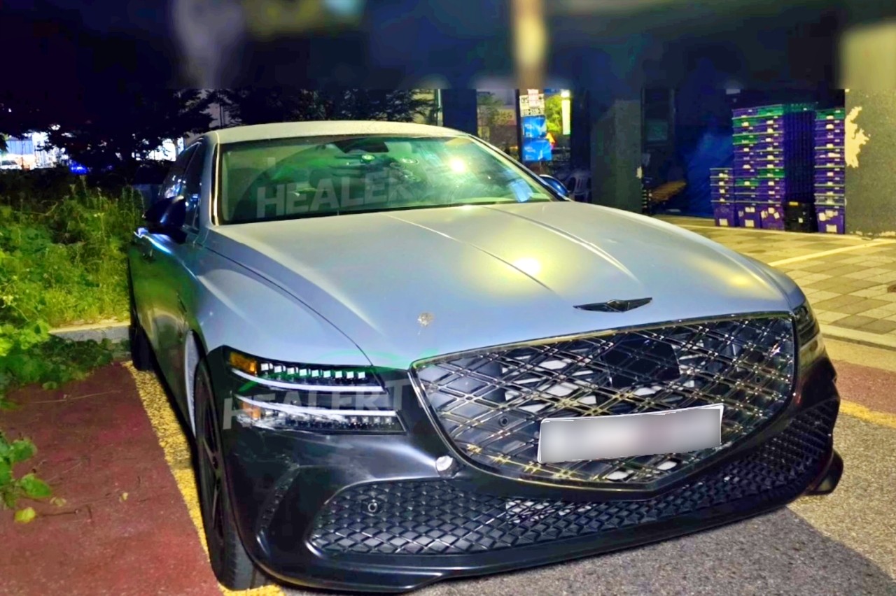 "잘 팔리던 벤츠 날벼락"... 제네시스, 첫 하이브리드 등장에 '감탄'